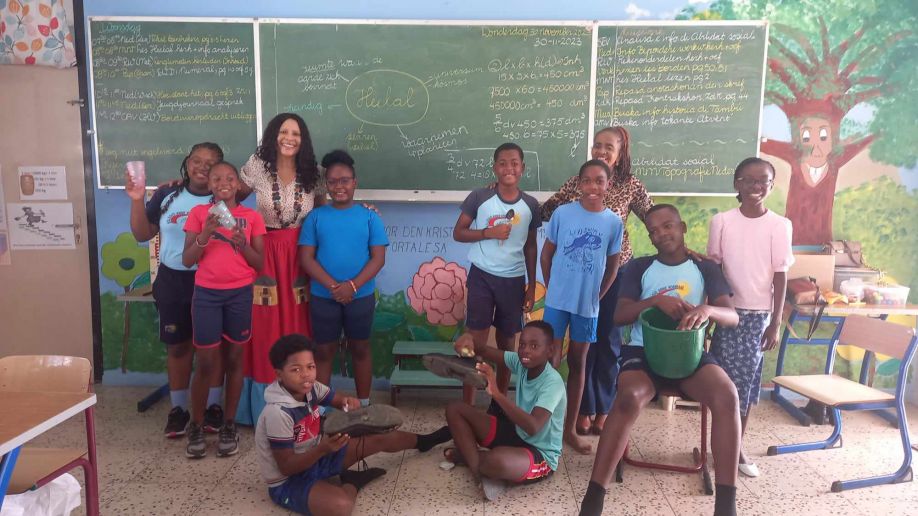 Beyond Kultura finalizes its interactive reading program in Curaçao ...